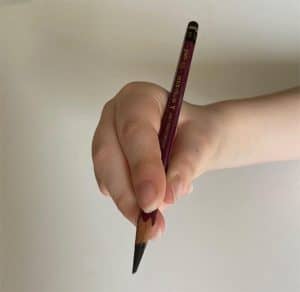 How to Hold a Pencil - The Definitive Guide - Pen Vibe